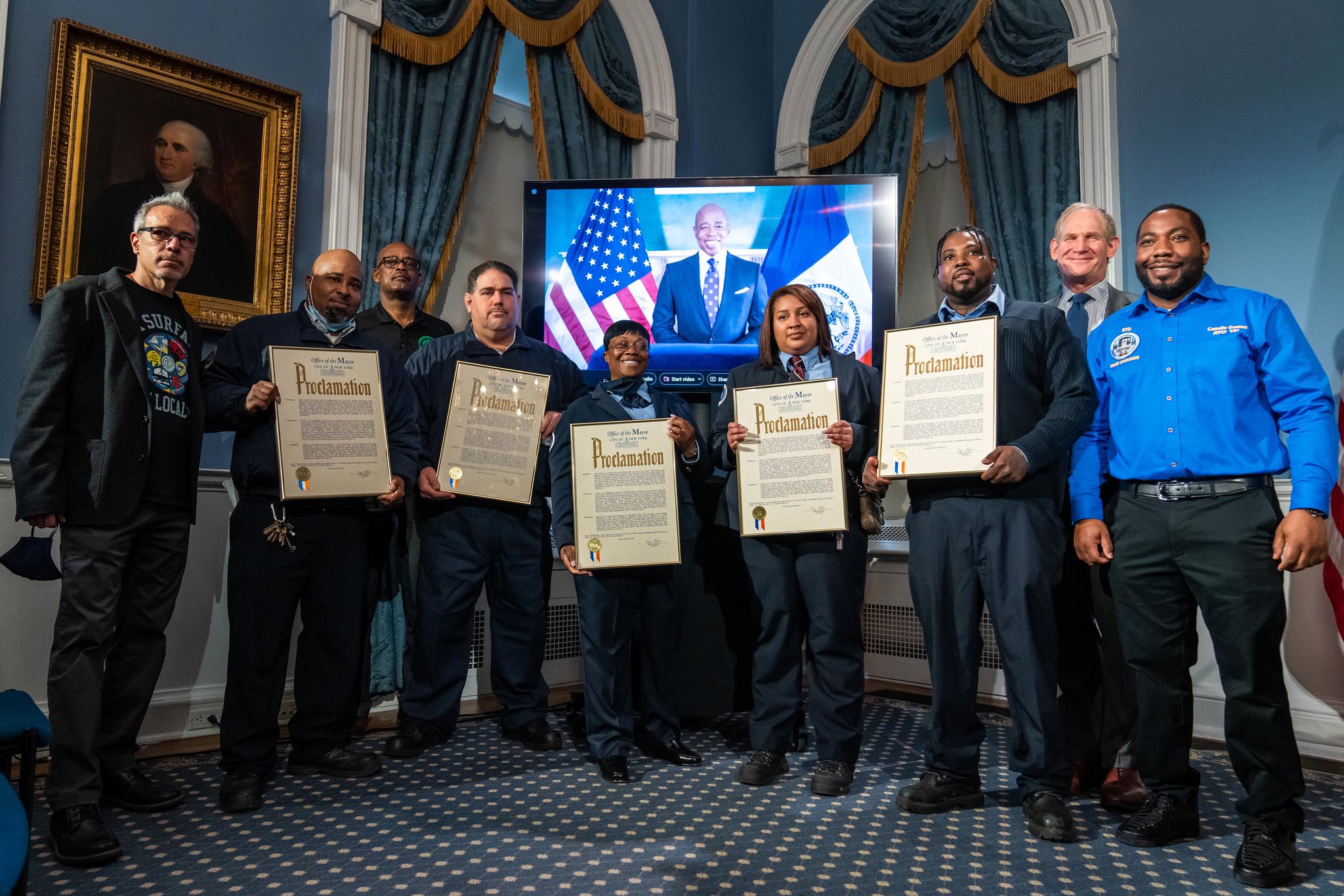 After bullets flew, NYC subway workers kept their cool - New York ...