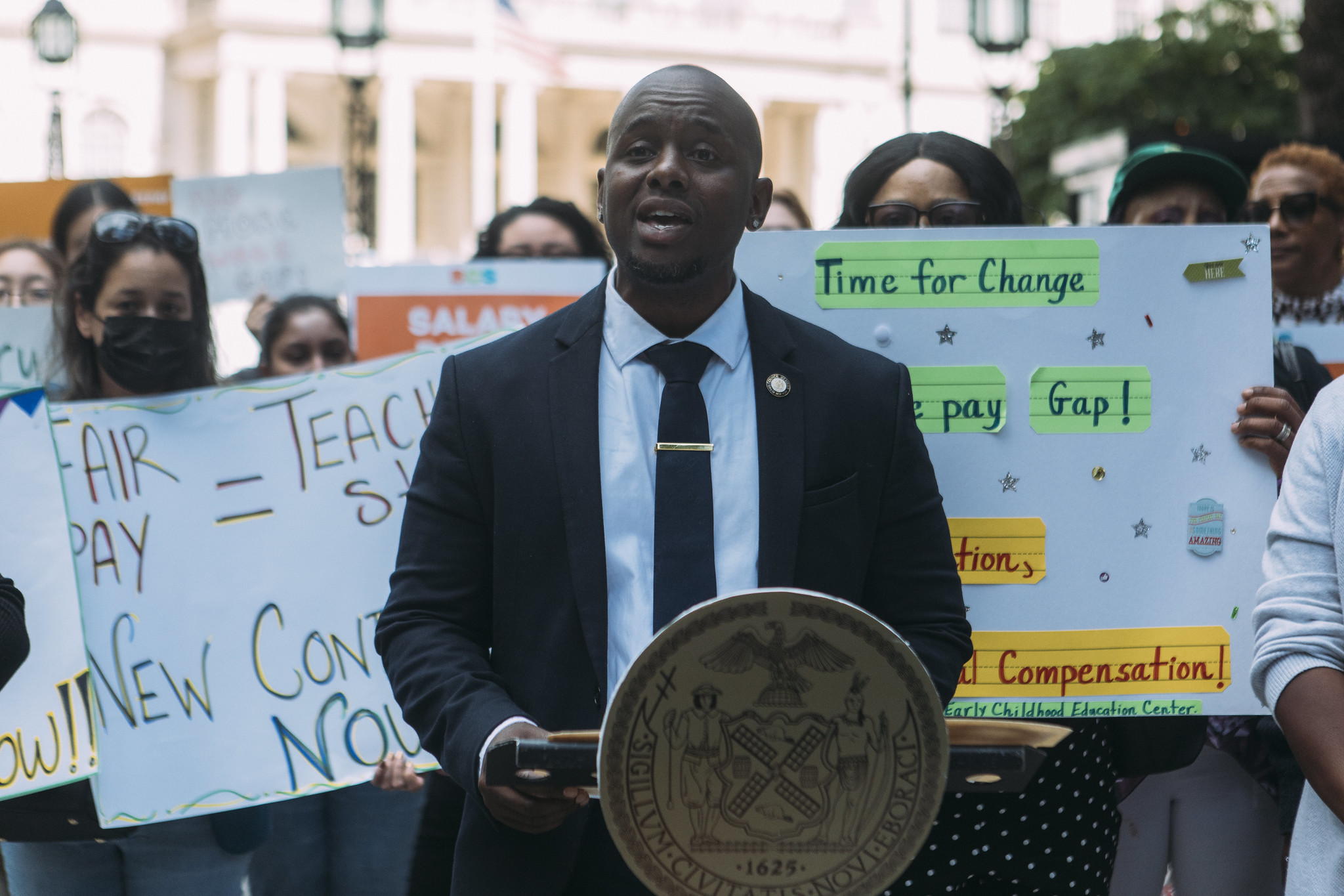 REPORT: Persisting pay disparities for NYC early childhood educators