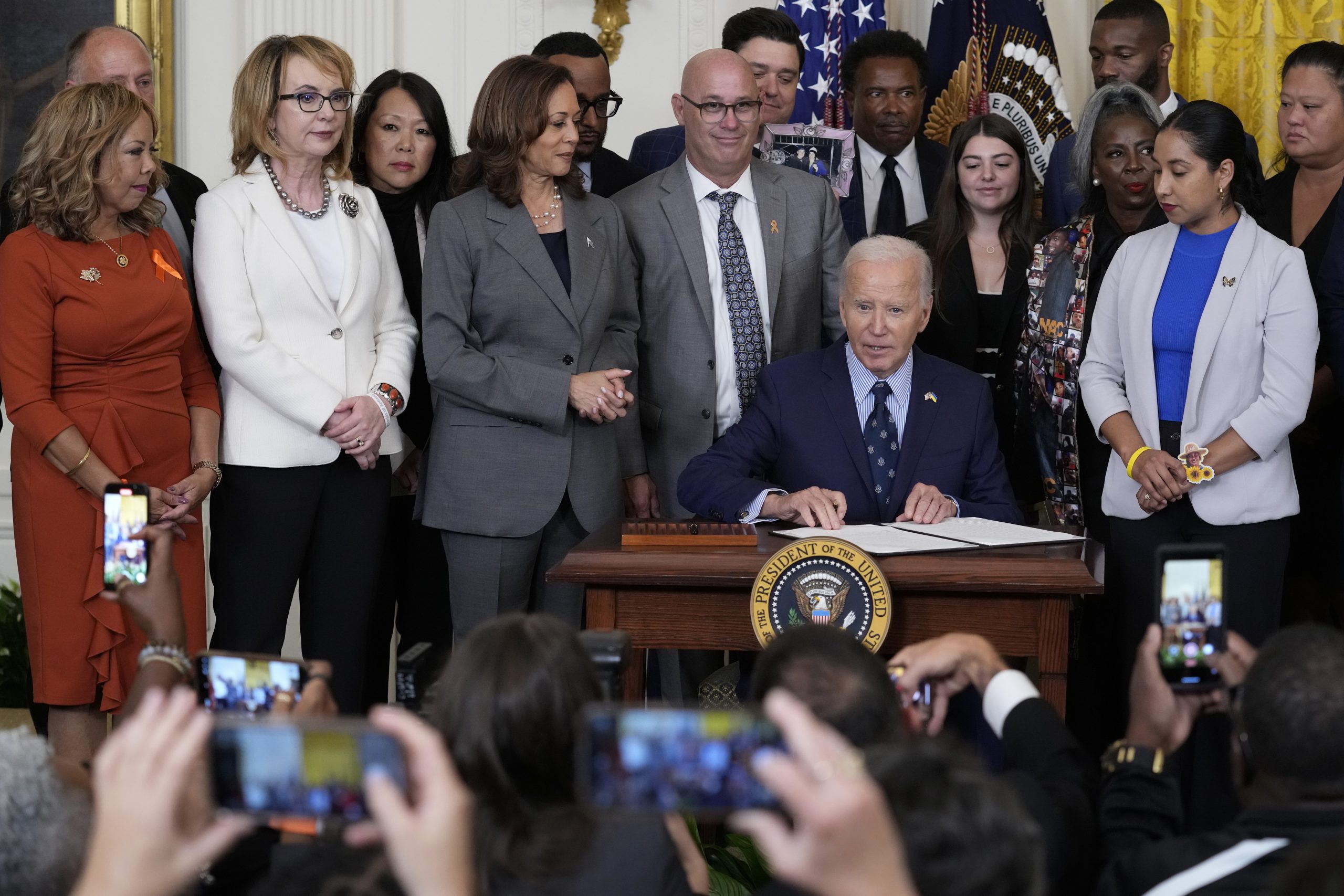 Five things to know about the White House Office of Gun Violence ...